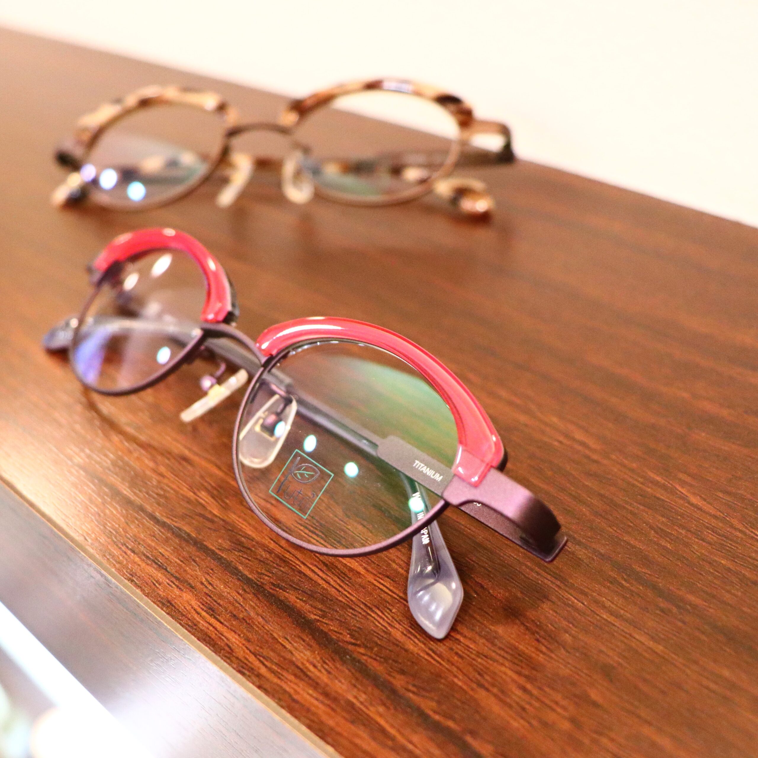 Putri-EP898-C4 | 有限会社 矢野時計店 1962年創業 1級眼鏡作製技能士 SS級認定眼鏡士 大阪市阿倍野区